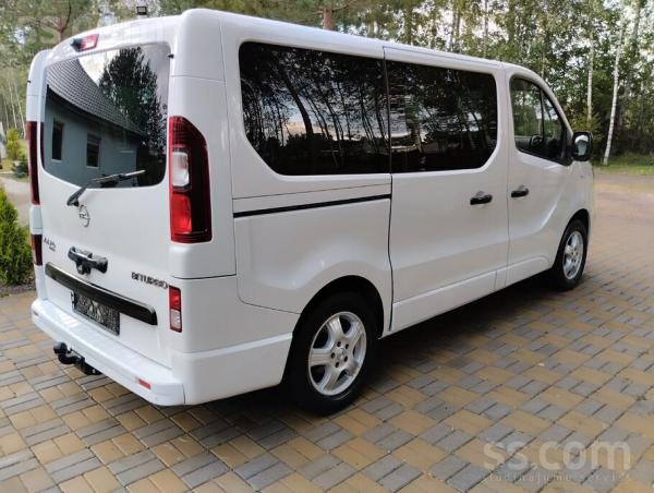 Balts Opel Vivaro 2018 Daugavpils, ar dzinēja tilpumu 1.60 L un nobraukumu 217 tūkst. km par 15000 €, foto 3 vietnē AUTOMOTO.COM.LV
