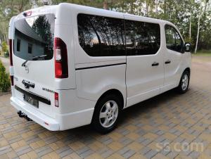 White Opel Vivaro 2018 in Daugavpils, with an engine capacity of 1.60 L and mileage of 217 thousand km for 15000 €, photo 3 on AUTOMOTO.COM.LV