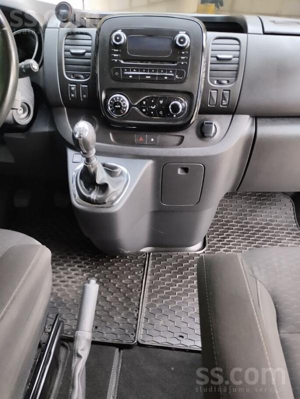 Balts Opel Vivaro 2018 Daugavpils, ar dzinēja tilpumu 1.60 L un nobraukumu 217 tūkst. km par 15000 €, foto 7 vietnē AUTOMOTO.COM.LV