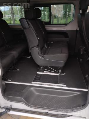 White Opel Vivaro 2018 in Daugavpils, with an engine capacity of 1.60 L and mileage of 217 thousand km for 15000 €, photo 11 on AUTOMOTO.COM.LV