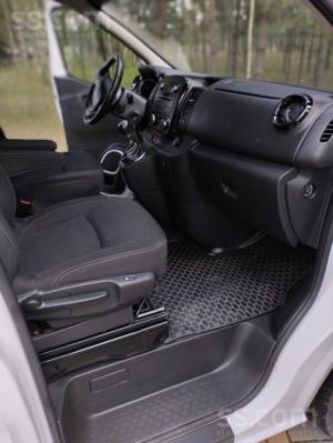 White Opel Vivaro 2018 in Daugavpils, with an engine capacity of 1.60 L and mileage of 217 thousand km for 15000 €, photo 12 on AUTOMOTO.COM.LV