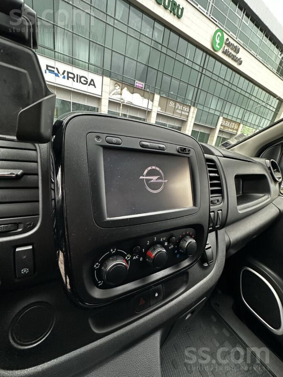 White Opel Vivaro 2019 in Riga, with an engine capacity of 1.60 L and mileage of 228 thousand km for 8350 €, photo 10 on AUTOMOTO.COM.LV