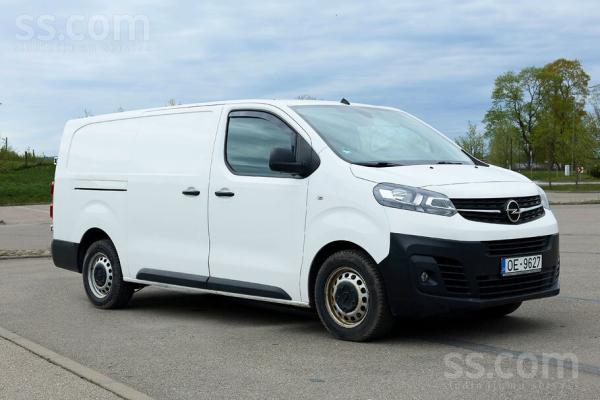 White Opel Vivaro 2020 in Daugavpils, with an engine capacity of 2.00 L and mileage of 234 thousand km for 11400 €, photo 5 on AUTOMOTO.COM.LV