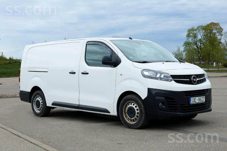 White Opel Vivaro 2020 in Daugavpils, with an engine capacity of 2.00 L and mileage of 234 thousand km for 11400 €, photo 6 on AUTOMOTO.COM.LV