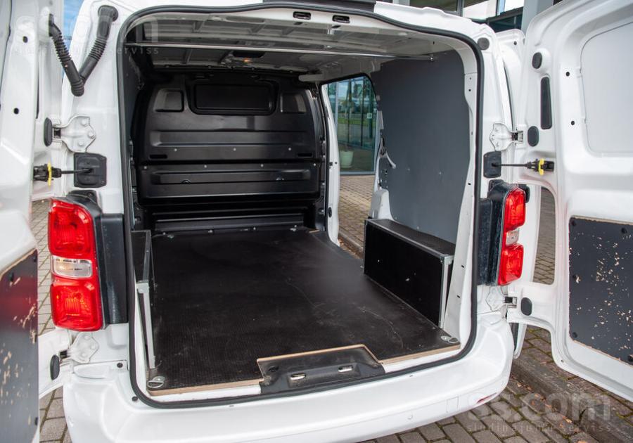 Balts Opel Vivaro 2020 Cēsis, ar dzinēja tilpumu 2.00 L un nobraukumu 132 tūkst. km par 17700 €, foto 16 vietnē AUTOMOTO.COM.LV