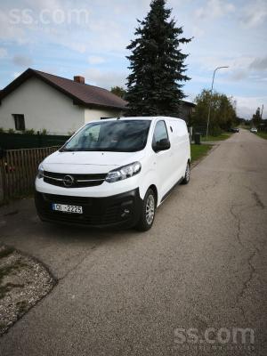 Balts Opel Vivaro 2020 Tukums, ar dzinēja tilpumu 1.50 L un nobraukumu 191 tūkst. km par 14250 €, foto  vietnē AUTOMOTO.COM.LV