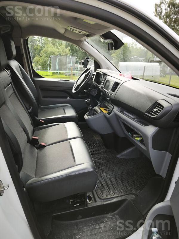 Balts Opel Vivaro 2020 Tukums, ar dzinēja tilpumu 1.50 L un nobraukumu 191 tūkst. km par 14250 €, foto 2 vietnē AUTOMOTO.COM.LV