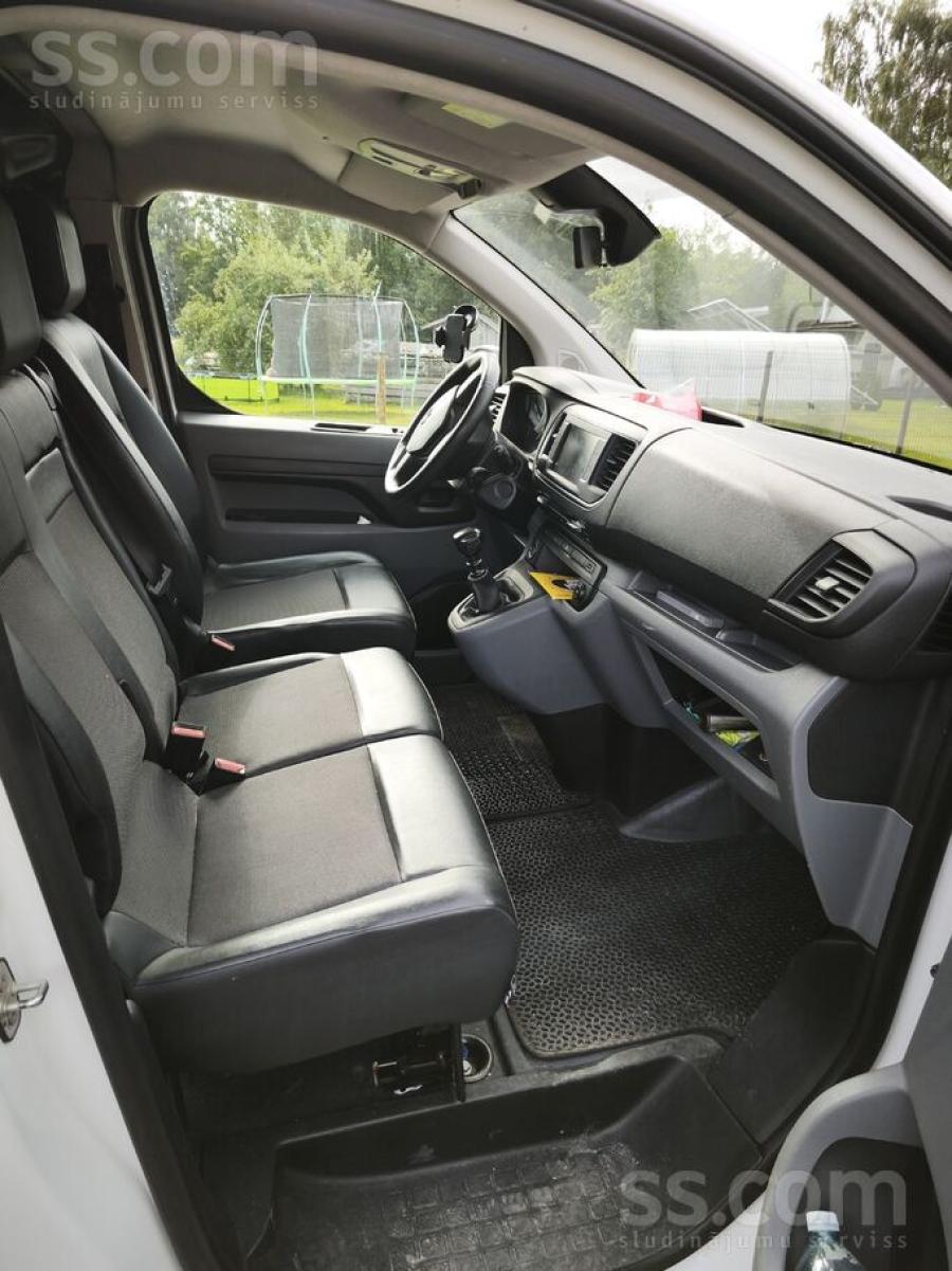 Balts Opel Vivaro 2020 Tukums, ar dzinēja tilpumu 1.50 L un nobraukumu 191 tūkst. km par 14250 €, foto 3 vietnē AUTOMOTO.COM.LV