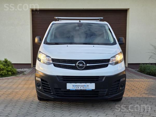 Opel Vivaro 2020 in Riga on AUTOMOTO.COM.LV White Opel Vivaro 2020 in Riga, with an engine capacity of 2.00 L and mileage of 141 thousand km for 16950 β¬, photo 3 on AUTOMOTO.COM.LV