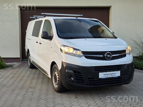 Opel Vivaro 2020 in Riga on AUTOMOTO.COM.LV White Opel Vivaro 2020 in Riga, with an engine capacity of 2.00 L and mileage of 141 thousand km for 16950 β¬, photo 4 on AUTOMOTO.COM.LV