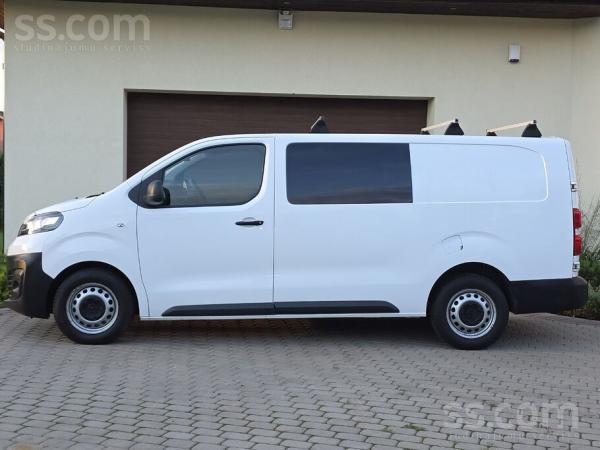 Opel Vivaro 2020 in Riga on AUTOMOTO.COM.LV White Opel Vivaro 2020 in Riga, with an engine capacity of 2.00 L and mileage of 141 thousand km for 16950 β¬, photo 5 on AUTOMOTO.COM.LV
