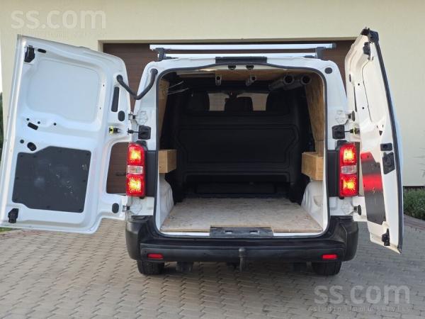 Opel Vivaro 2020 in Riga on AUTOMOTO.COM.LV White Opel Vivaro 2020 in Riga, with an engine capacity of 2.00 L and mileage of 141 thousand km for 16950 β¬, photo 10 on AUTOMOTO.COM.LV