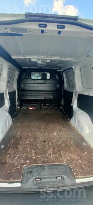 White Opel Vivaro 2020 in Riga, with an engine capacity of 2.00 L and mileage of 107 thousand km for 11300 €, photo 6 on AUTOMOTO.COM.LV