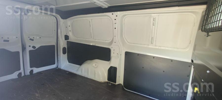 White Opel Vivaro 2020 in Riga, with an engine capacity of 2.00 L and mileage of 107 thousand km for 11300 €, photo 7 on AUTOMOTO.COM.LV