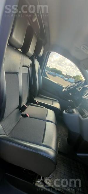 White Opel Vivaro 2020 in Riga, with an engine capacity of 2.00 L and mileage of 107 thousand km for 11300 €, photo 8 on AUTOMOTO.COM.LV