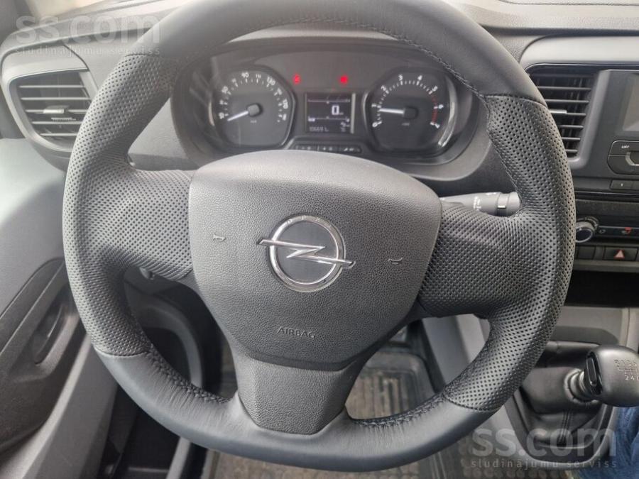 White Opel Vivaro 2020 in Riga, with an engine capacity of 2.00 L and mileage of 107 thousand km for 11300 €, photo 9 on AUTOMOTO.COM.LV