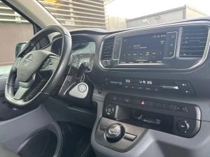 Balts Opel Vivaro 2022 Ogre, ar dzinēja tilpumu 2.00 L un nobraukumu 132 tūkst. km par 15900 €, foto 10 vietnē AUTOMOTO.COM.LV
