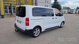 White Opel Vivaro 2022 in Bauska, with an engine capacity of 1.50 L and mileage of 0 thousand km for 16990 €, photo 4 on AUTOMOTO.COM.LV