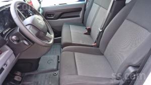 White Opel Vivaro 2022 in Bauska, with an engine capacity of 1.50 L and mileage of 0 thousand km for 16990 €, photo 10 on AUTOMOTO.COM.LV
