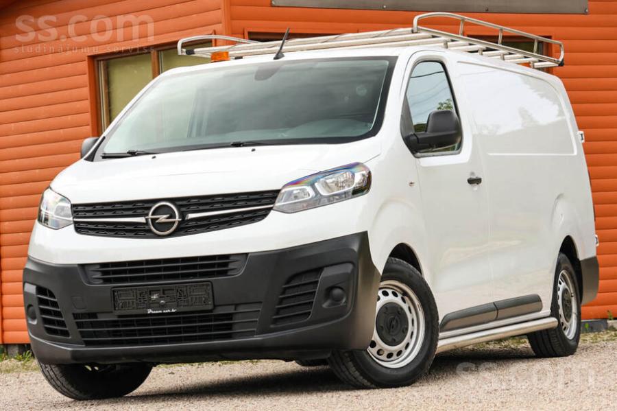 White Opel Vivaro 2022 in Tukums, with an engine capacity of 1.50 L and mileage of 169 thousand km for 13990 €, photo 3 on AUTOMOTO.COM.LV