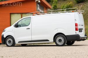White Opel Vivaro 2022 in Tukums, with an engine capacity of 1.50 L and mileage of 169 thousand km for 13990 €, photo 6 on AUTOMOTO.COM.LV