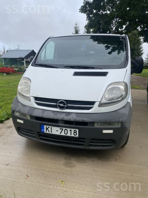 White Opel Vivaro 2003 in Tukums, with an engine capacity of 1.90 L and mileage of 345 thousand km for 1500 €, photo 1 on AUTOMOTO.COM.LV