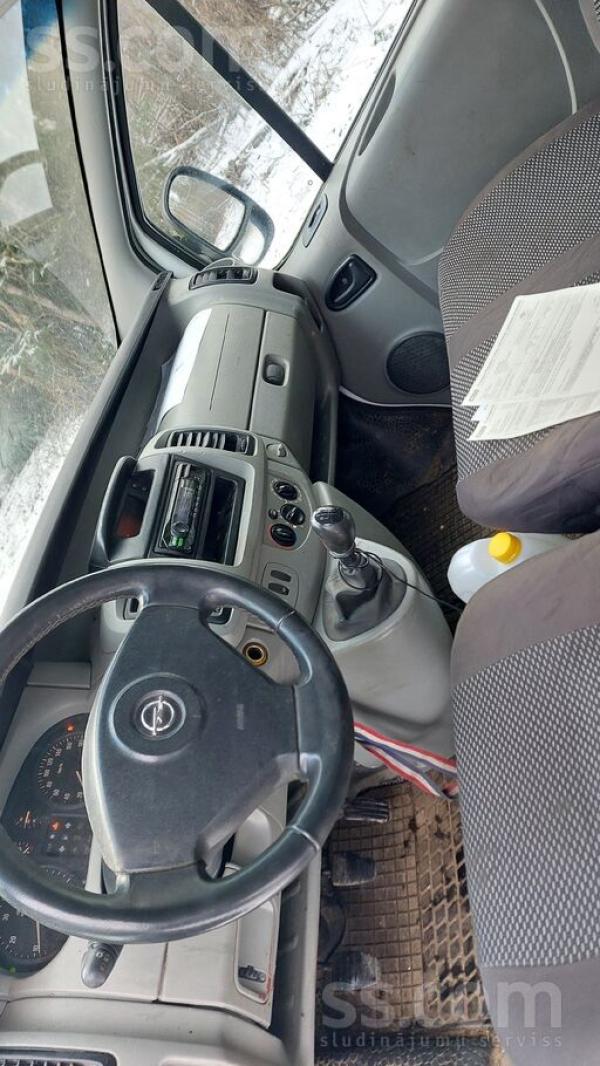 Balts Opel Vivaro 2004 Gulbene, ar dzinēja tilpumu 1.90 L un nobraukumu 313 tūkst. km par 2380 €, foto 7 vietnē AUTOMOTO.COM.LV