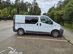 White Opel Vivaro 2004 in Riga, with an engine capacity of 1.90 L and mileage of 256 thousand km for 3200 €, photo 4 on AUTOMOTO.COM.LV