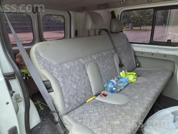 Balts Opel Vivaro 2004 Rīga, ar dzinēja tilpumu 1.90 L un nobraukumu 256 tūkst. km par 3200 €, foto 10 vietnē AUTOMOTO.COM.LV