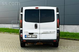 Balts Opel Vivaro 2006 Rīga, ar dzinēja tilpumu 2.50 L un nobraukumu 440 tūkst. km par 4490 €, foto 6 vietnē AUTOMOTO.COM.LV