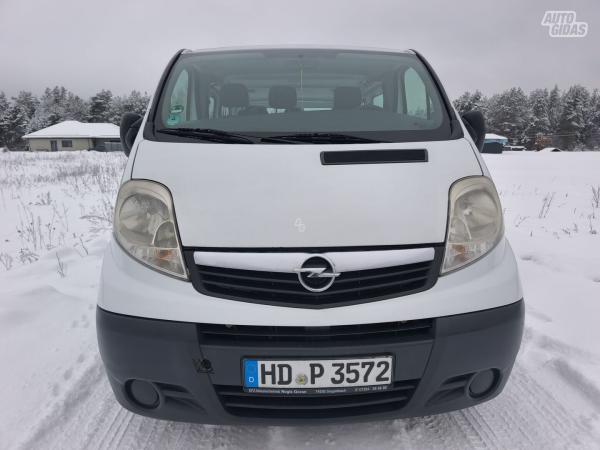 Balts Opel Vivaro 2007 Druskininkai, ar dzinēja tilpumu 2.00 L un nobraukumu 266 tūkst. km par 6950 €, foto 5 vietnē AUTOMOTO.COM.LV