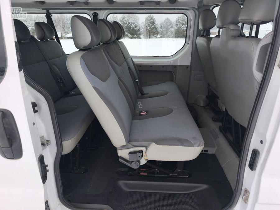 Balts Opel Vivaro 2007 Druskininkai, ar dzinēja tilpumu 2.00 L un nobraukumu 266 tūkst. km par 6950 €, foto 8 vietnē AUTOMOTO.COM.LV