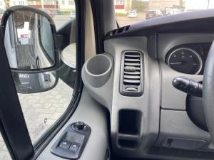 White Opel Vivaro 2008 in Riga, with an engine capacity of 2.00 L and mileage of 382 thousand km for 5200 €, photo 3 on AUTOMOTO.COM.LV