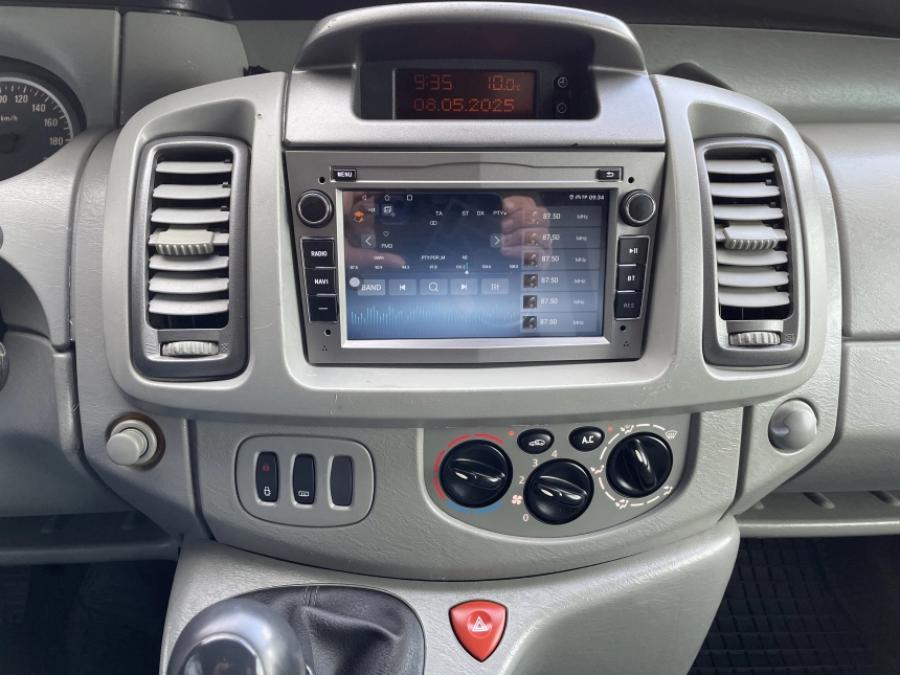 White Opel Vivaro 2008 in Riga, with an engine capacity of 2.00 L and mileage of 382 thousand km for 5200 €, photo 6 on AUTOMOTO.COM.LV