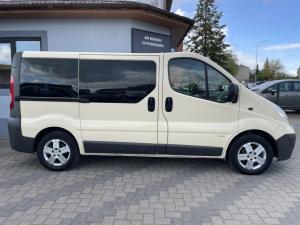 White Opel Vivaro 2008 in Riga, with an engine capacity of 2.00 L and mileage of 382 thousand km for 5200 €, photo 16 on AUTOMOTO.COM.LV