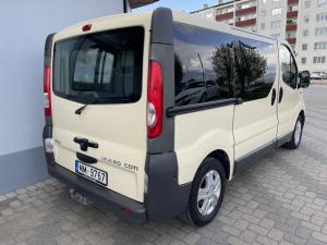 White Opel Vivaro 2008 in Riga, with an engine capacity of 2.00 L and mileage of 382 thousand km for 5200 €, photo 17 on AUTOMOTO.COM.LV