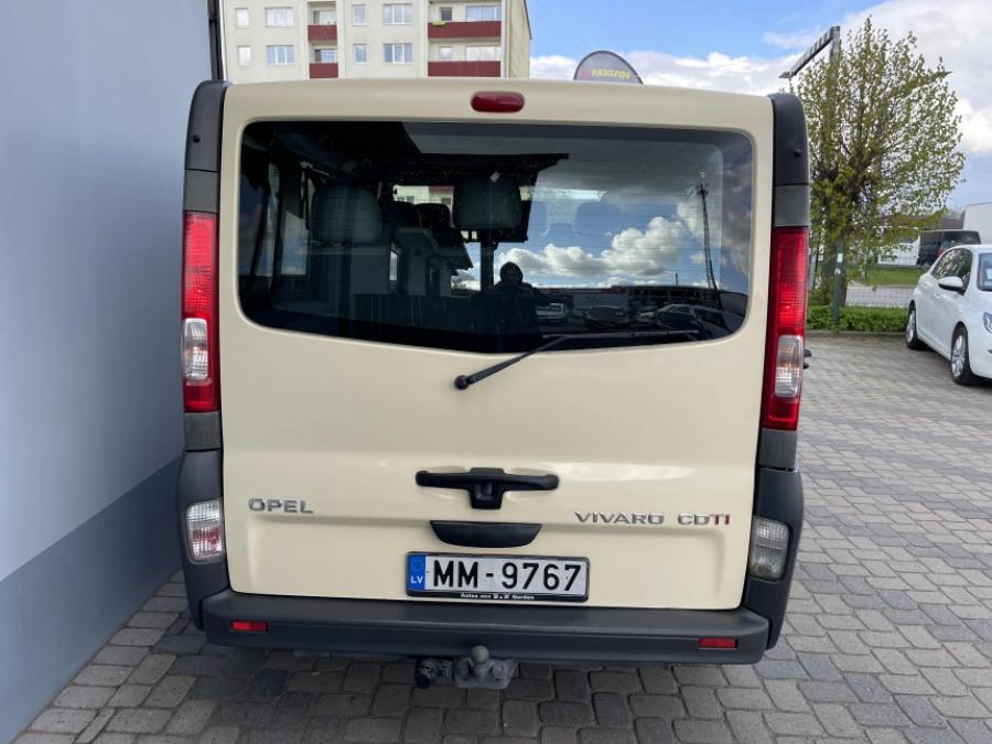 White Opel Vivaro 2008 in Riga, with an engine capacity of 2.00 L and mileage of 382 thousand km for 5200 €, photo 18 on AUTOMOTO.COM.LV