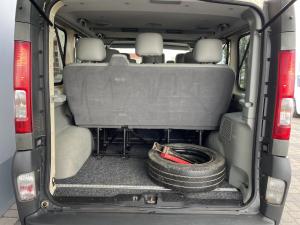 White Opel Vivaro 2008 in Riga, with an engine capacity of 2.00 L and mileage of 382 thousand km for 5200 €, photo 19 on AUTOMOTO.COM.LV