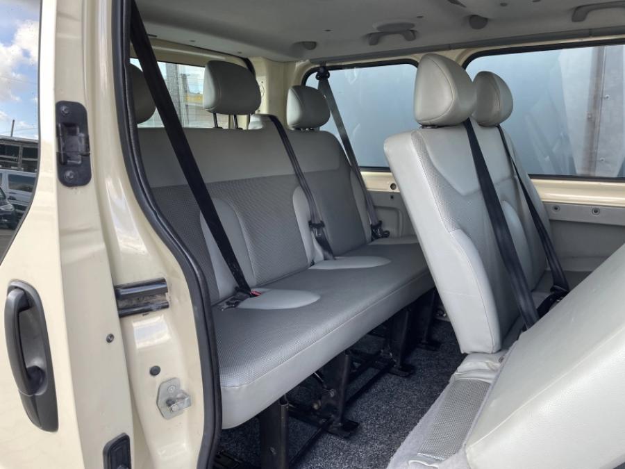 White Opel Vivaro 2008 in Riga, with an engine capacity of 2.00 L and mileage of 382 thousand km for 5200 €, photo 20 on AUTOMOTO.COM.LV