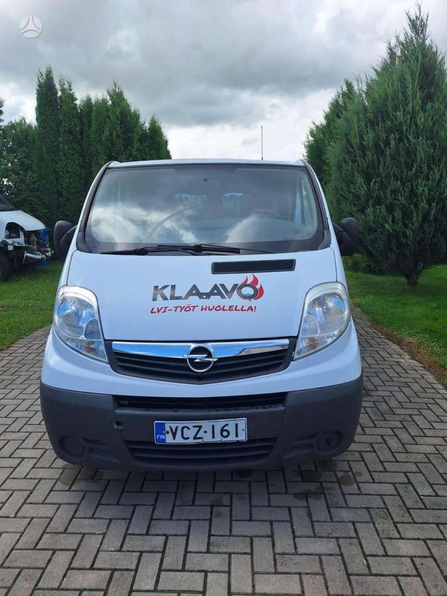White Opel Vivaro 2008 in Kaunas, with an engine capacity of 2.00 L and mileage of 352 thousand km for 2650 €, photo 4 on AUTOMOTO.COM.LV