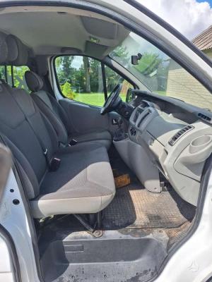White Opel Vivaro 2008 in Kaunas, with an engine capacity of 2.00 L and mileage of 352 thousand km for 2650 €, photo 12 on AUTOMOTO.COM.LV