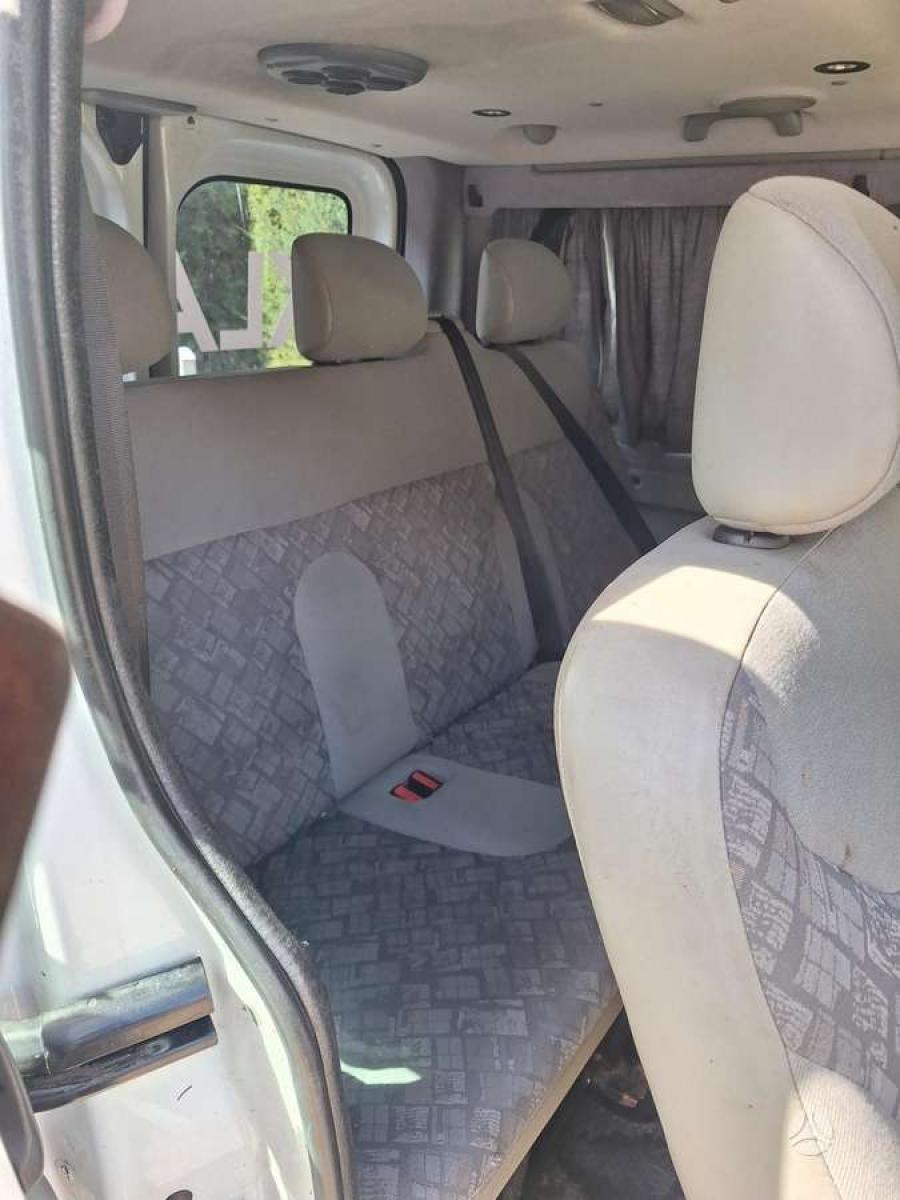 White Opel Vivaro 2008 in Kaunas, with an engine capacity of 2.00 L and mileage of 352 thousand km for 2650 €, photo 13 on AUTOMOTO.COM.LV