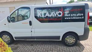 White Opel Vivaro 2008 in Kaunas, with an engine capacity of 2.00 L and mileage of 352 thousand km for 2650 €, photo 15 on AUTOMOTO.COM.LV