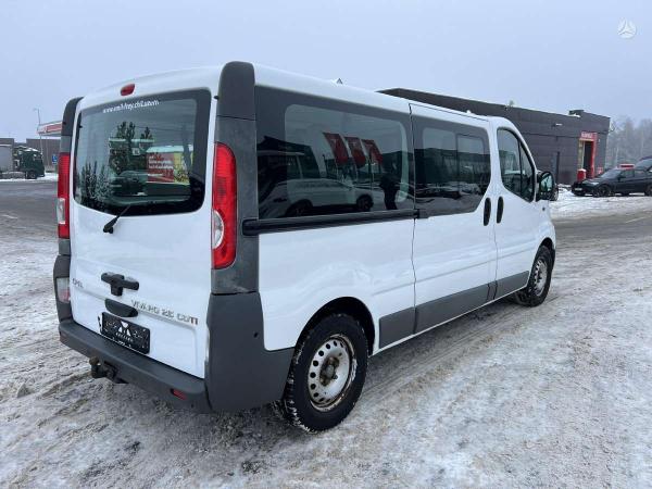 White Opel Vivaro 2011 in Vilnius, with an engine capacity of 2.46 L and mileage of 214 thousand km for 7350 €, photo 5 on AUTOMOTO.COM.LV