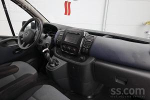 Balts Opel Vivaro 2016 Rīga, ar dzinēja tilpumu 1.60 L un nobraukumu 0 tūkst. km par 6995 €, foto 14 vietnē AUTOMOTO.COM.LV