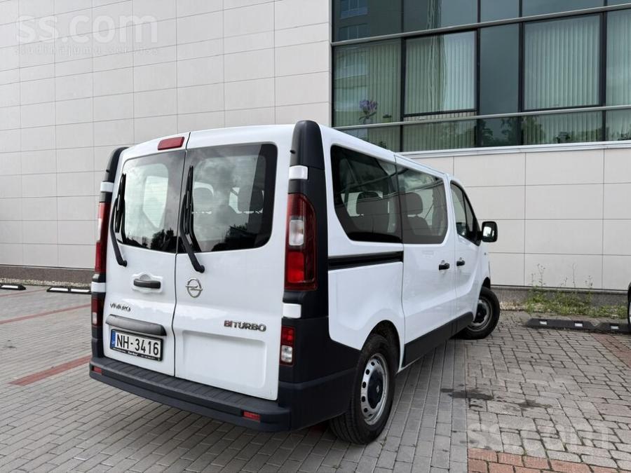 White Opel Vivaro 2016 in Riga, with an engine capacity of 1.60 L and mileage of 274 thousand km for 8500 €, photo 4 on AUTOMOTO.COM.LV