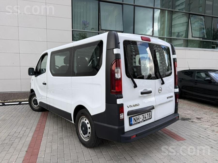 White Opel Vivaro 2016 in Riga, with an engine capacity of 1.60 L and mileage of 274 thousand km for 8500 €, photo 5 on AUTOMOTO.COM.LV