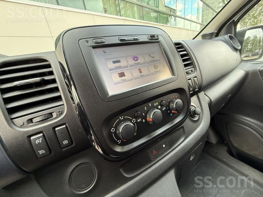 White Opel Vivaro 2016 in Riga, with an engine capacity of 1.60 L and mileage of 274 thousand km for 8500 €, photo 8 on AUTOMOTO.COM.LV