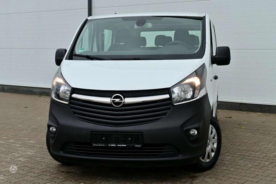 White Opel Vivaro 2018 in Kretinga, with an engine capacity of 1.60 L and mileage of 284 thousand km for 11499 €, photo 2 on AUTOMOTO.COM.LV