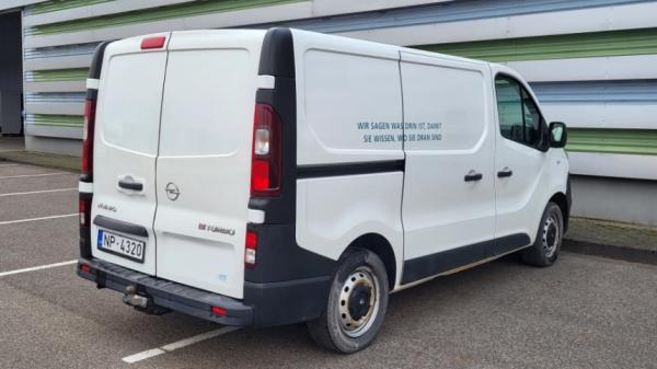White Opel Vivaro 2018 in Riga, with an engine capacity of 1.60 L and mileage of 214 thousand km for 9150 €, photo 8 on AUTOMOTO.COM.LV